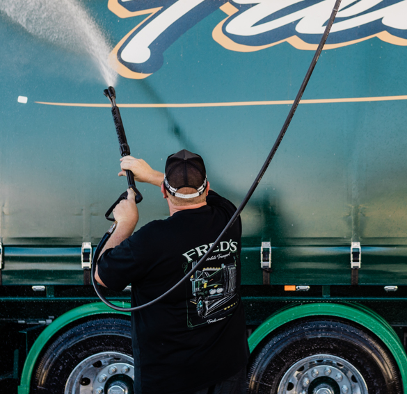 Fred's OG Label T909 T-shirt - Fred's Interstate Transport